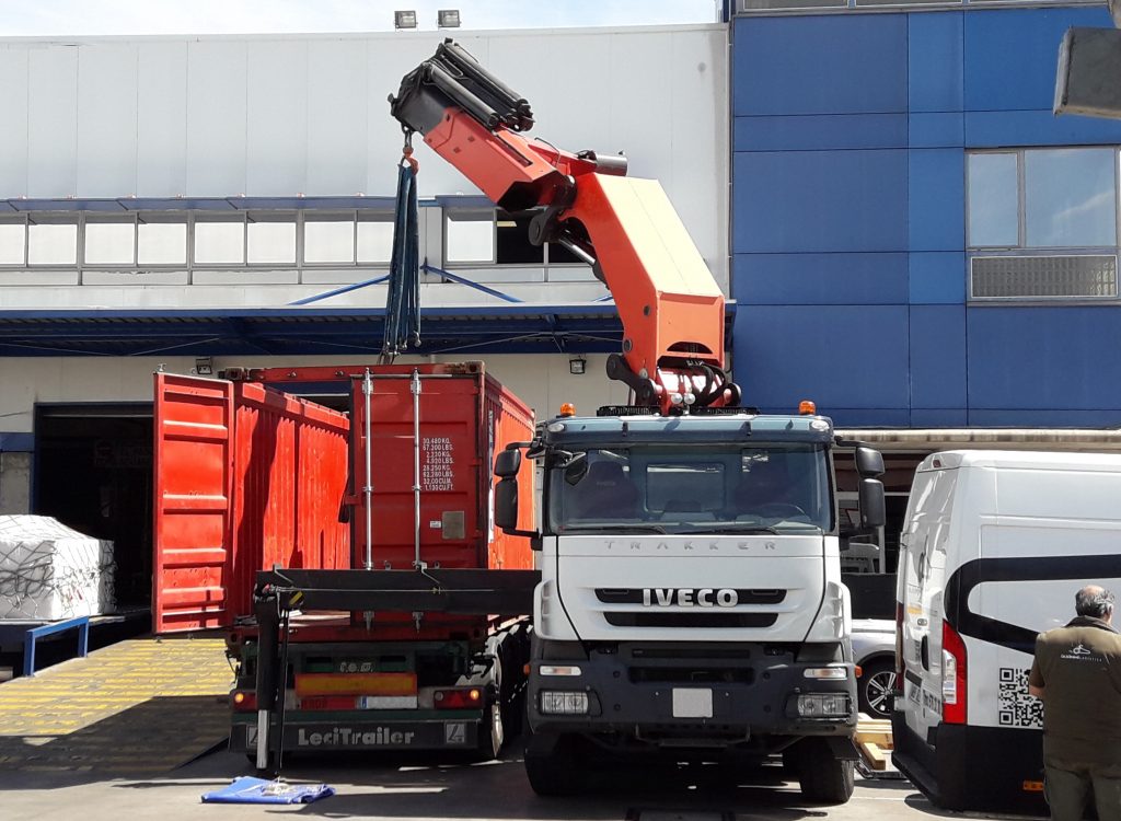 Equipos para cargas especiales: el contenedor Open Top – IC Maritime ...